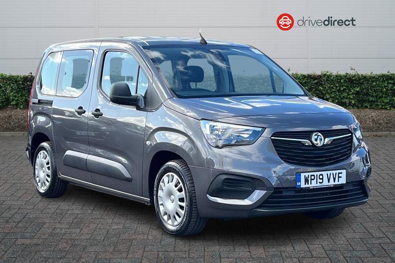 Vauxhall Combo Life review: MPV that's low on charisma, high on utility ...