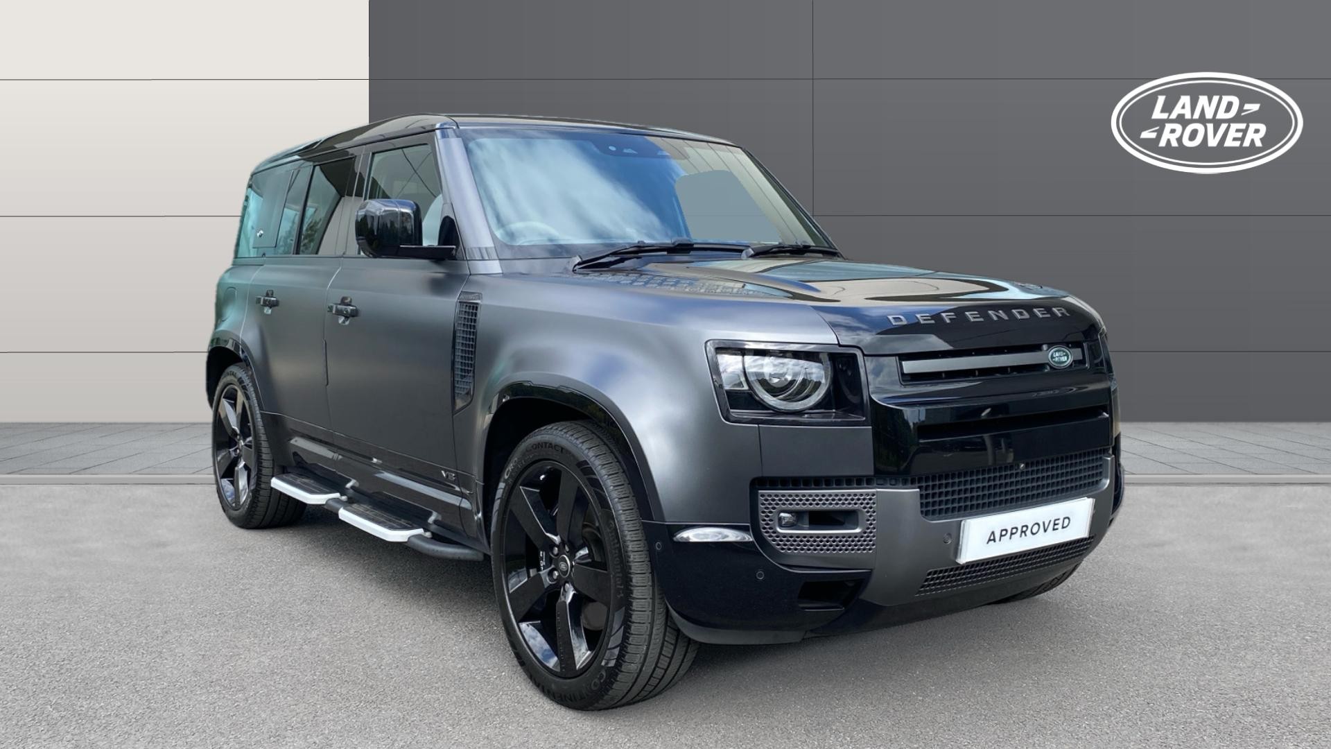 New Land Rover Defender Trophy Edition 2025 review: a family SUV for ...