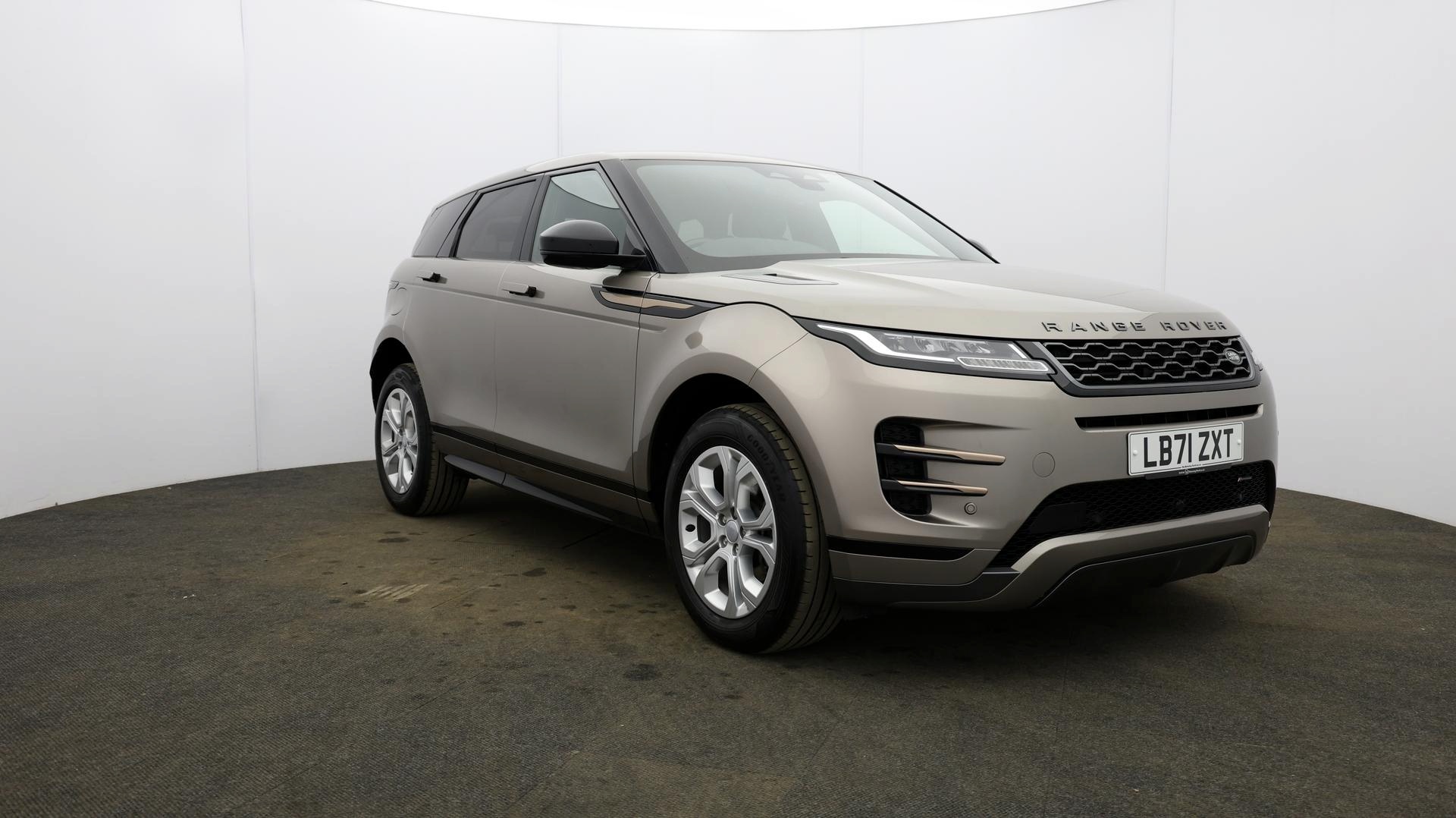 Range Rover Evoque P300e review: premium plug-in hybrid is pricey ...