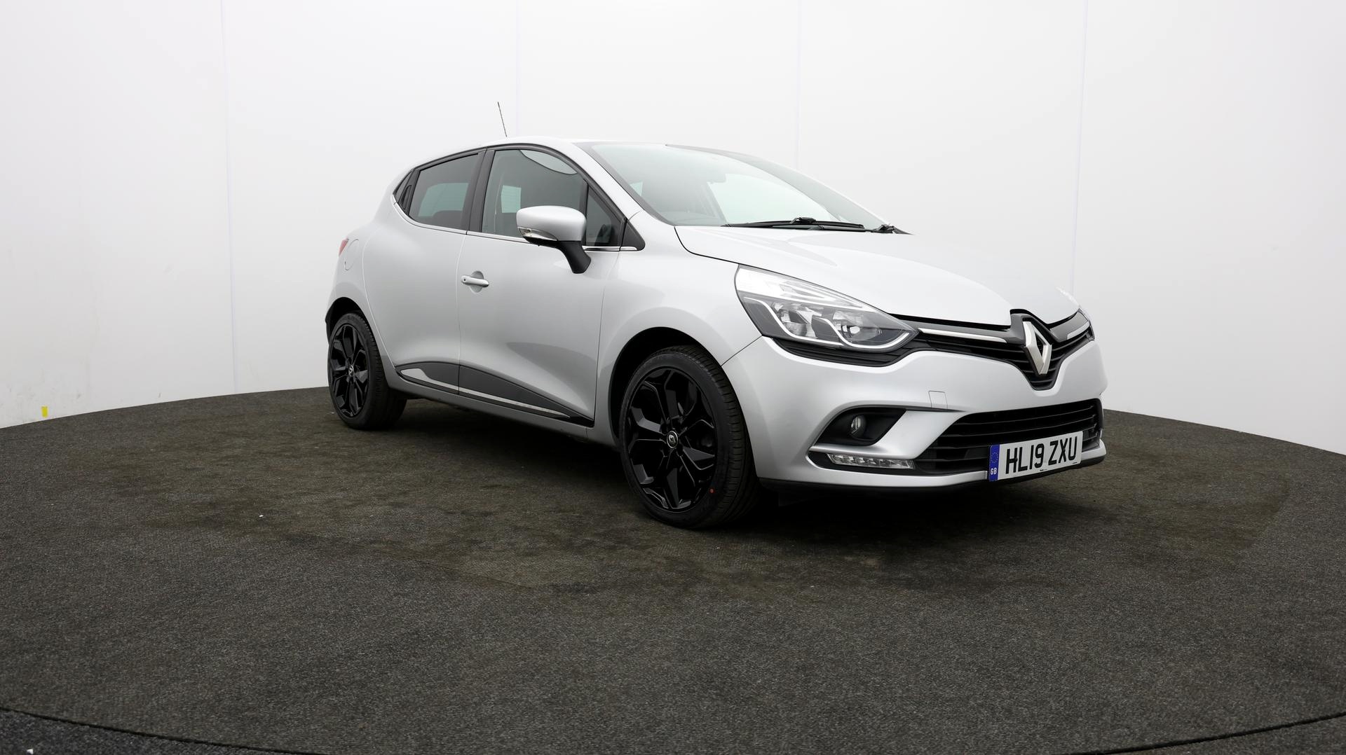 Renault Clio review | Auto Express