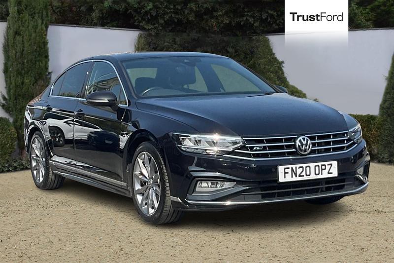 Volkswagen Passat review | Auto Express
