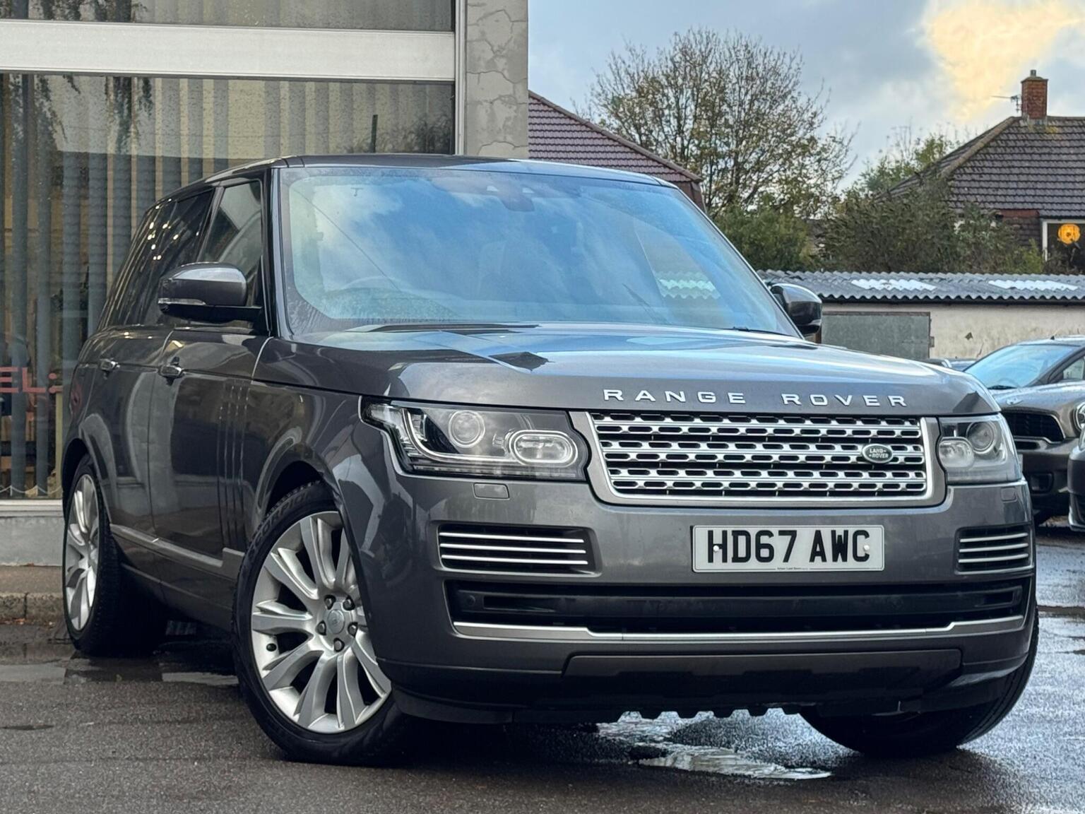 Range Rover (Mk1, 1970–1994) icon drive: Britain’s first luxury SUV ...