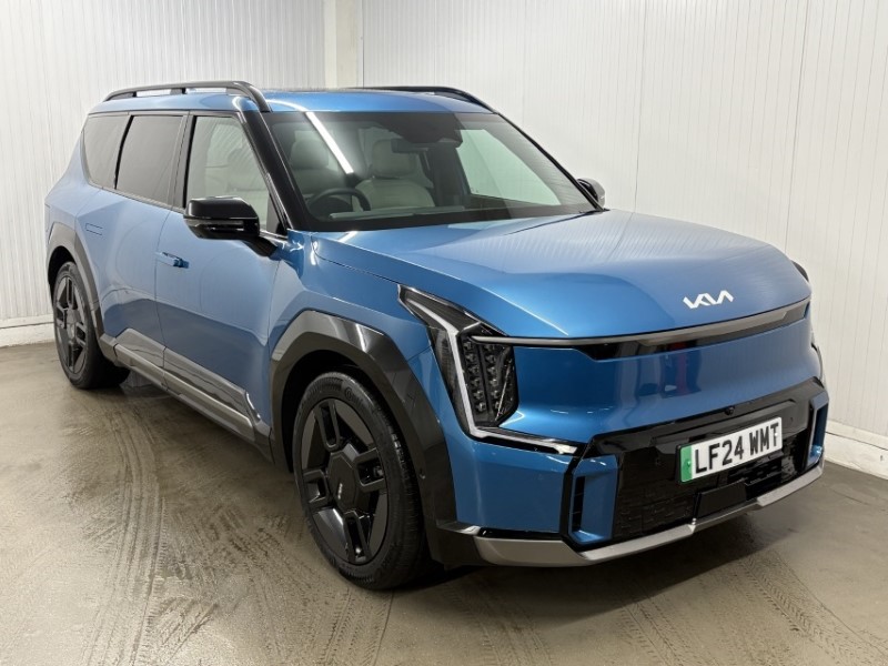 New Kia EV9 Air 2024 review: entry-level model is appealing in almost ...