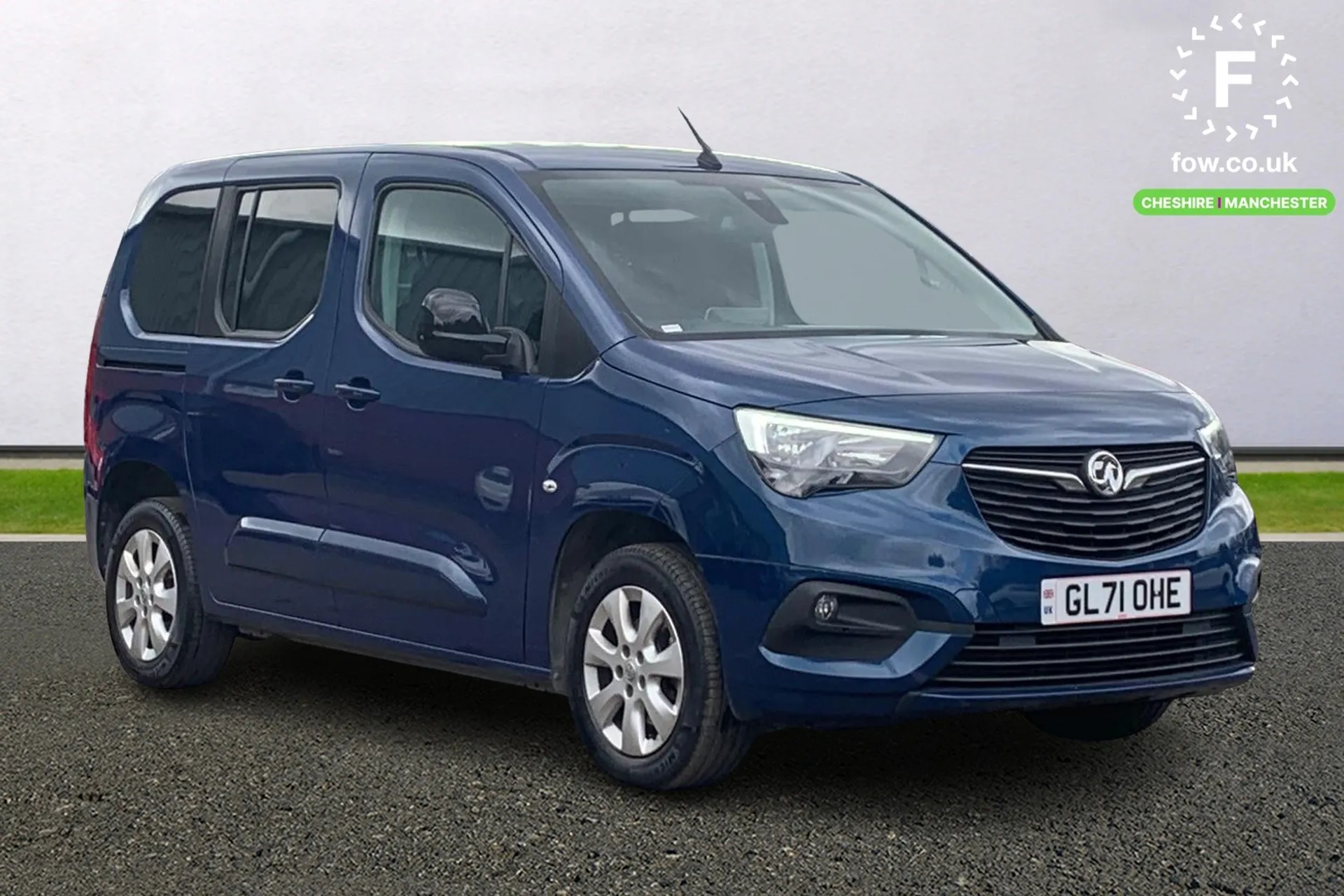 Vauxhall Combo Life review: MPV that's low on charisma, high on utility ...